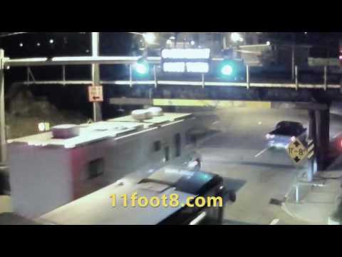 RV gets a close shave at the 11foot8 bridge - 11 FOOT 8